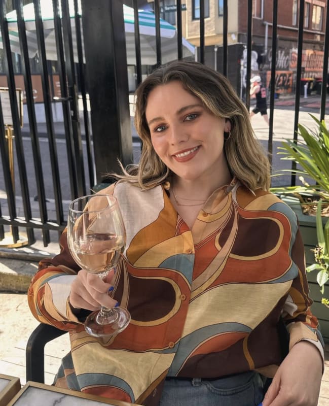 Chloe Sutherland (27) - Looking in Double Bay, Darli... | Flatmates.com.au