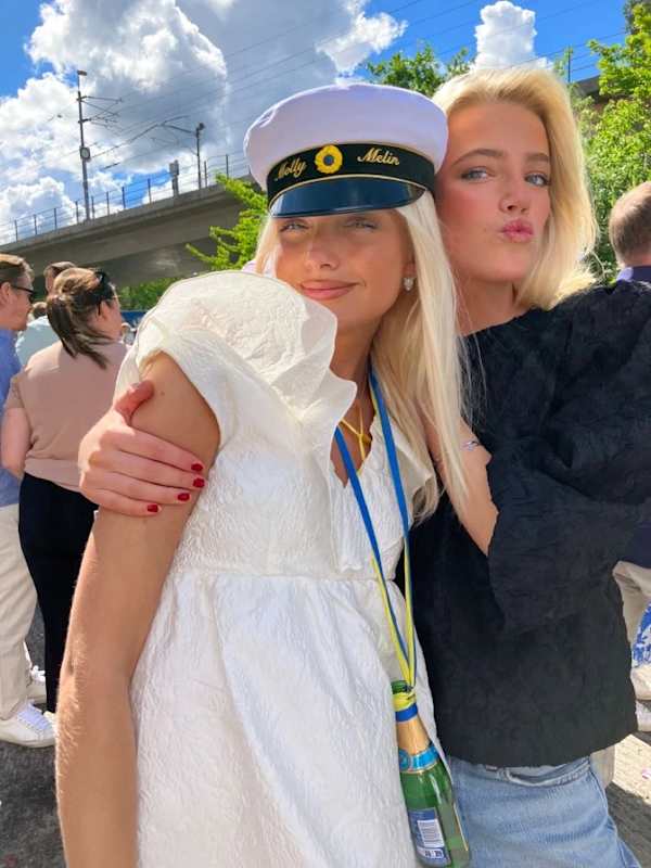 Molly (20) - Looking in Rushcutters Bay, Bellevue Hi... | Flatmates.com.au