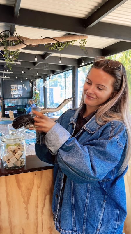 Courtney (22) - Looking in Margaret River, Dunsborou... | Flatmates.com.au