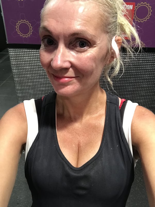 Amanda (44) - Looking in Coomera, Biggera Waters, Br... | Flatmates.com.au