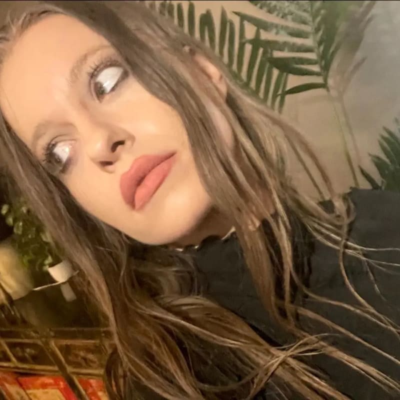 Emily (29) - Looking in Marrickville, Chippendale, E... | Flatmates.com.au