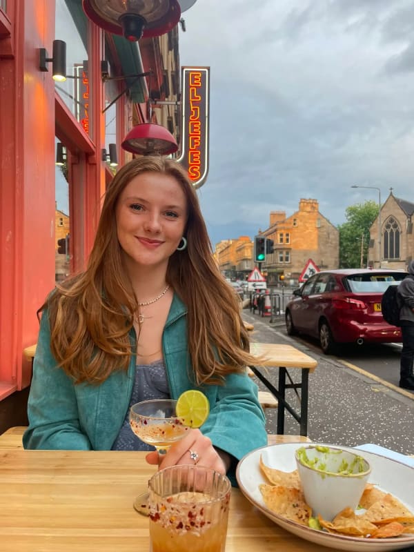 Holly Hendry (20) - Looking in Clovelly, Randwick, R... | Flatmates.com.au