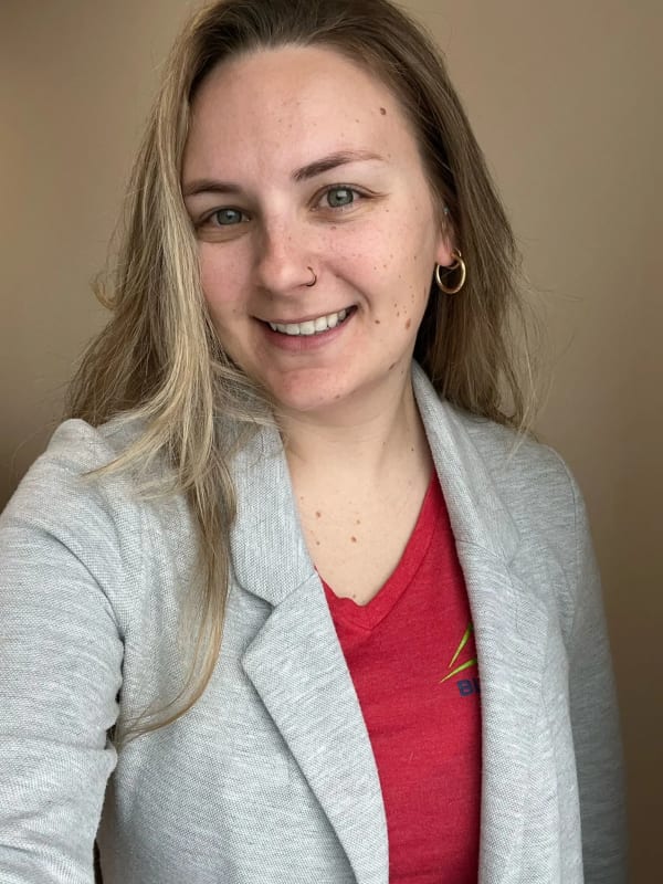 Laura (30) - Looking in Scone, Muswellbrook & Singleton | Flatmates.com.au