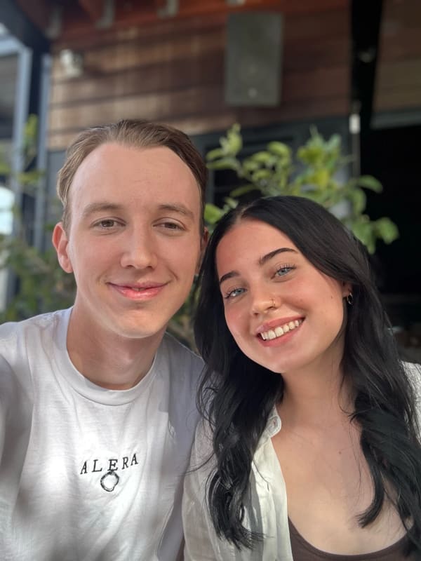Madison (23) and Josh (26) - Looking in Paradise Poi... | Flatmates.com.au