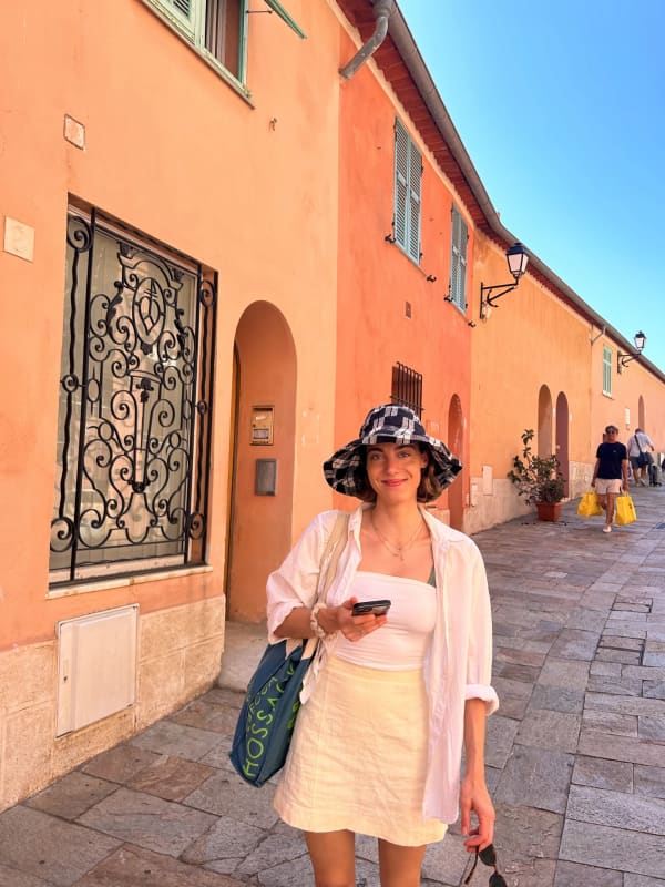 Matilda Kelly (28) and Oliver Young (28) - Looking i... | Flatmates.com.au