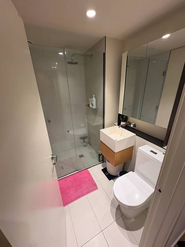 Room for Rent in South Yarra, Melbourne | $370, Unfu... | Flatmates.com.au