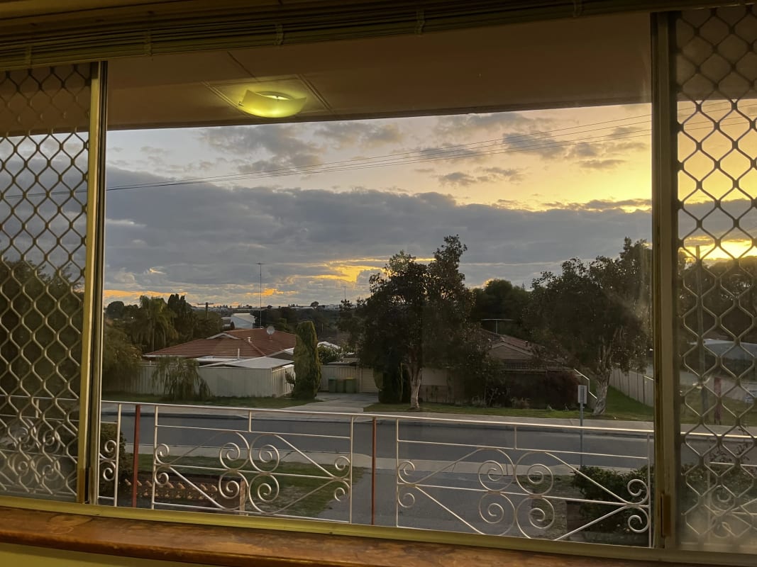 Room for Rent in Beaconsfield, Perth | $315, Furnish... | Flatmates.com.au