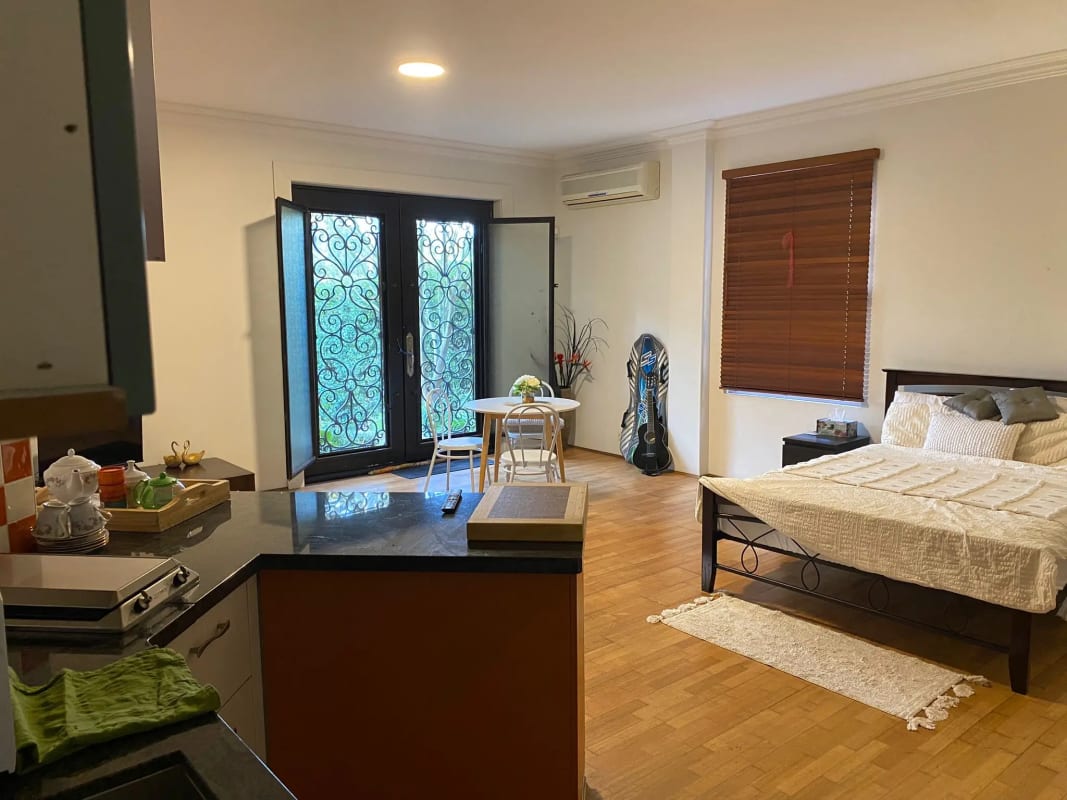 Room for Rent in Dural, Sydney | $290, Furnished, En... | Flatmates.com.au