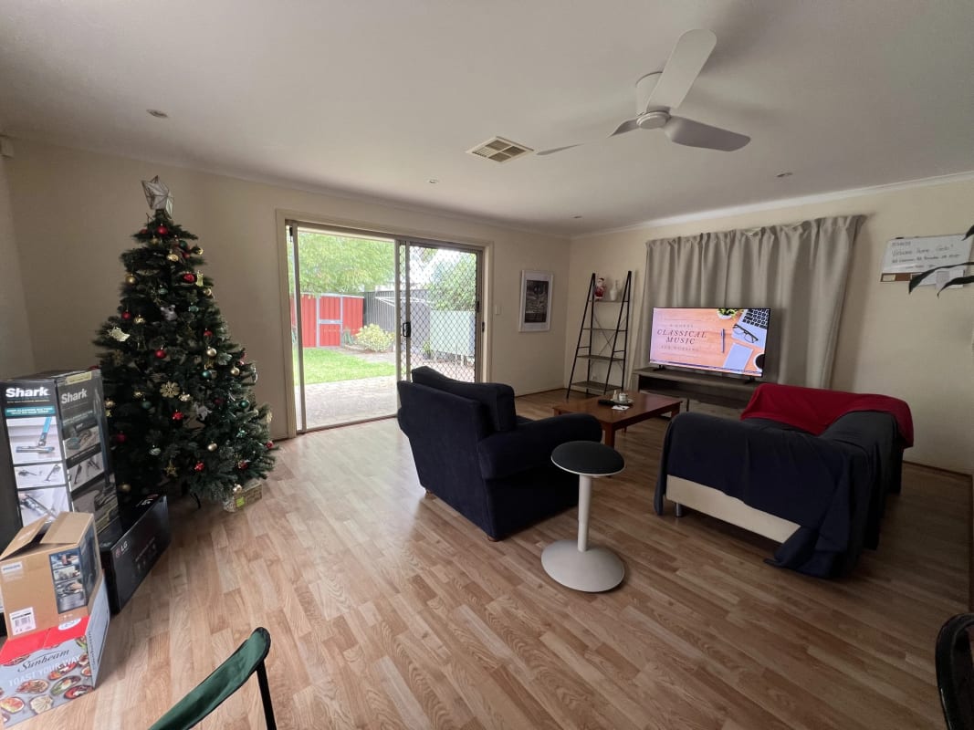 Room for Rent in Paradise, Adelaide | $260, Furnishe... | Flatmates.com.au