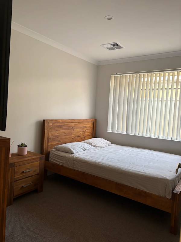 Room for Rent in Brabham, Perth | $250, Furnished, O... | Flatmates.com.au