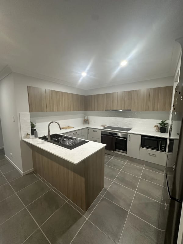 2 Rooms for Rent in Spring Mountain, Brisbane | $320... | Flatmates.com.au