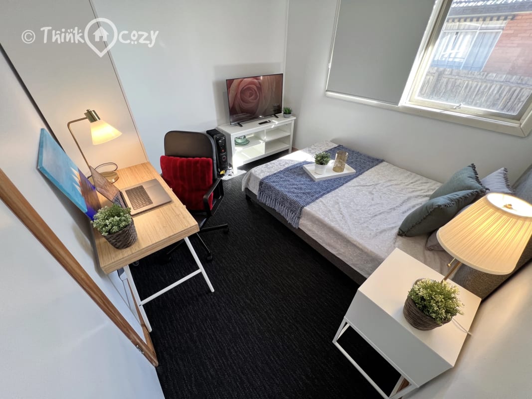 Room for Rent in Burwood, Melbourne | $350, Furnishe... | Flatmates.com.au