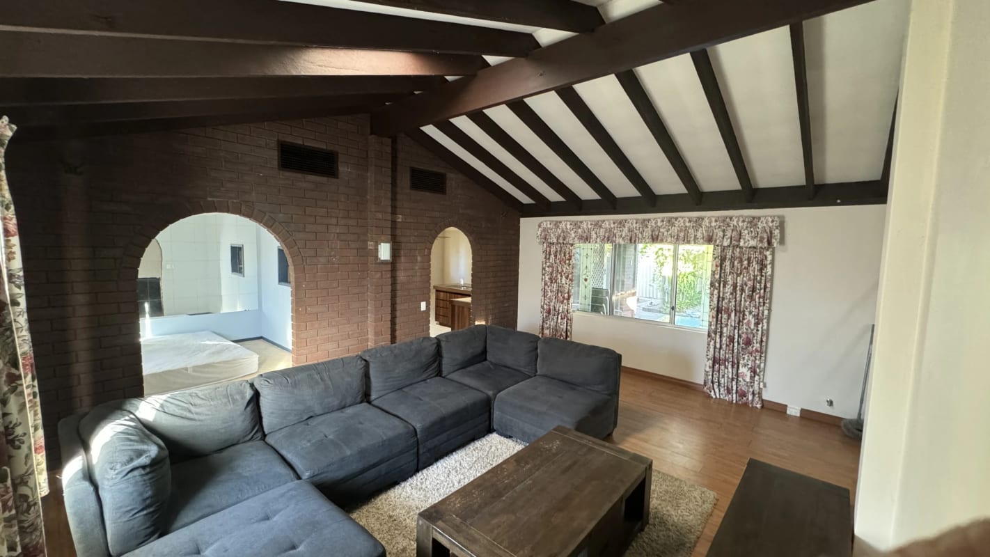 Shared Room for Rent in Camillo, Perth | $250, Unfur... | Flatmates.com.au