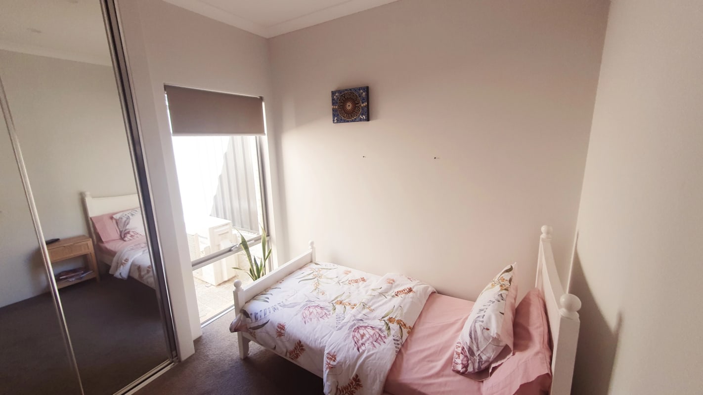 Room for Rent in Westminster, Perth | $250, Furnishe... | Flatmates.com.au