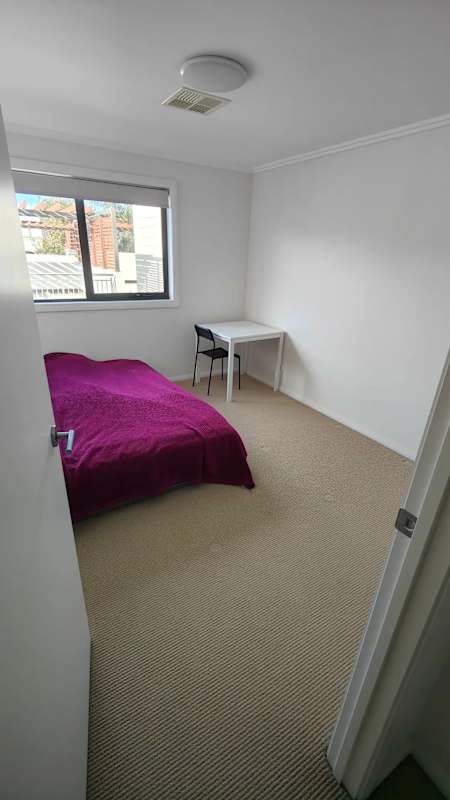 Room for Rent in Rouse Hill, Sydney | $290, Furnishe... | Flatmates.com.au