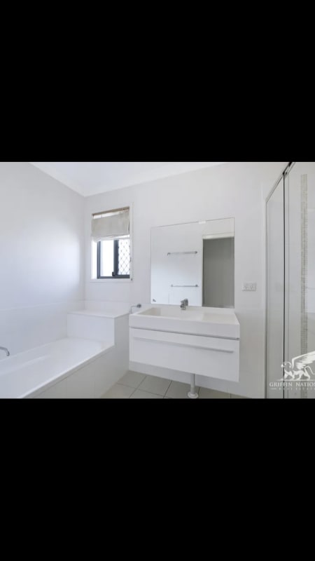 Room for Rent in Rothwell, Brisbane | $140, Unfurnis... | Flatmates.com.au