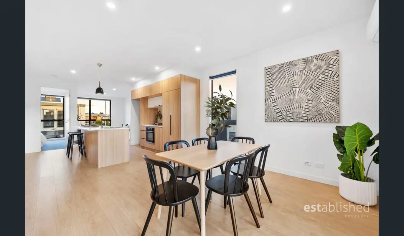 2 Rooms for Rent in Point Cook, Melbourne | $300, Un... | Flatmates.com.au