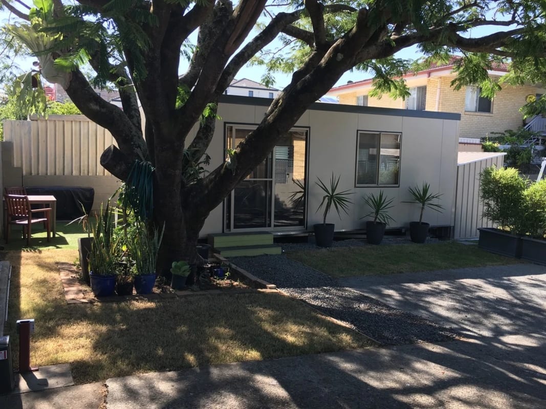 Granny Flat for Rent in Labrador, Gold Coast | $390,... | Flatmates.com.au