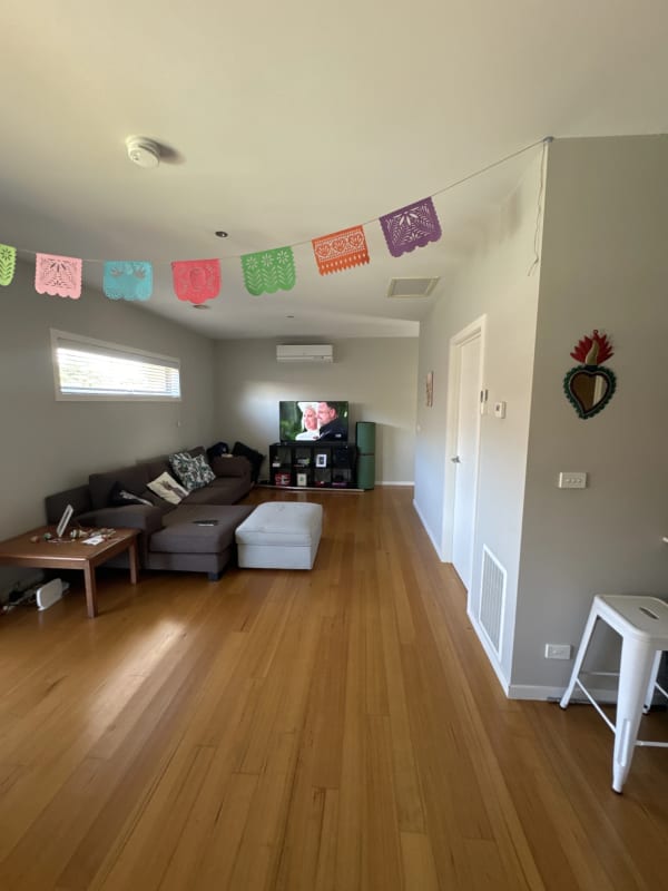 Room for Rent in Brooklyn, Melbourne | $200, Flexibl... | Flatmates.com.au
