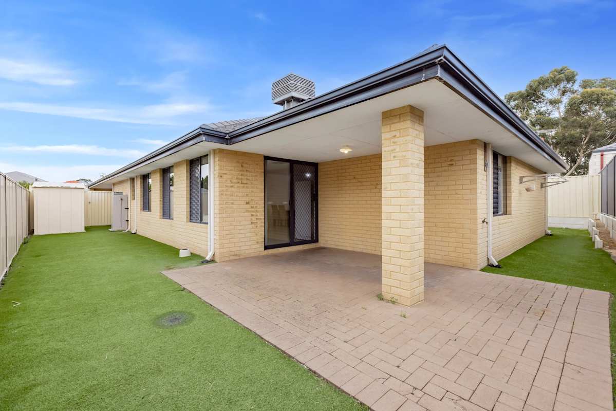 Room for Rent in Saint James, Perth | $300, Furnishe... | Flatmates.com.au