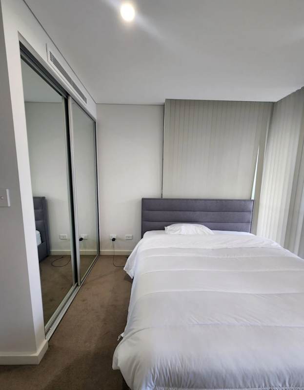 Room for Rent in Rhodes, Sydney | $350, Furnished, S... | Flatmates.com.au