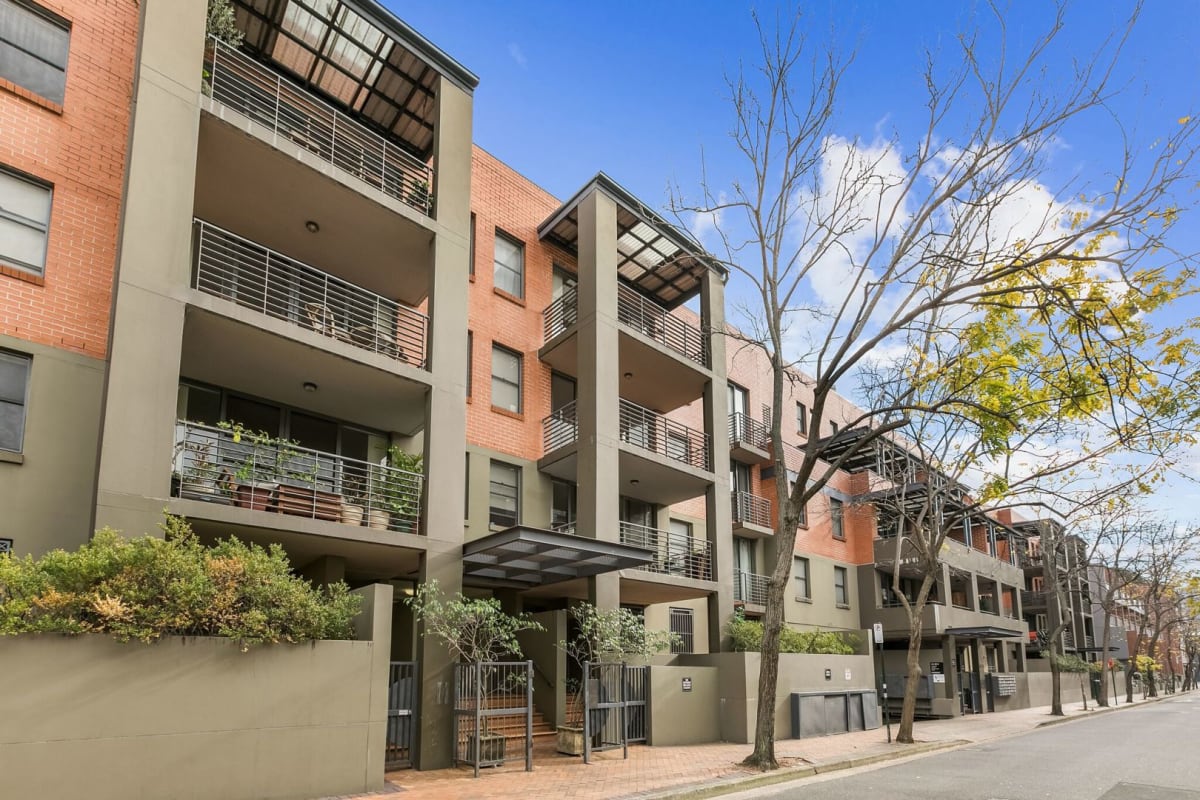 Room for Rent in Redfern, Sydney | $400, Unfurnished... | Flatmates.com.au